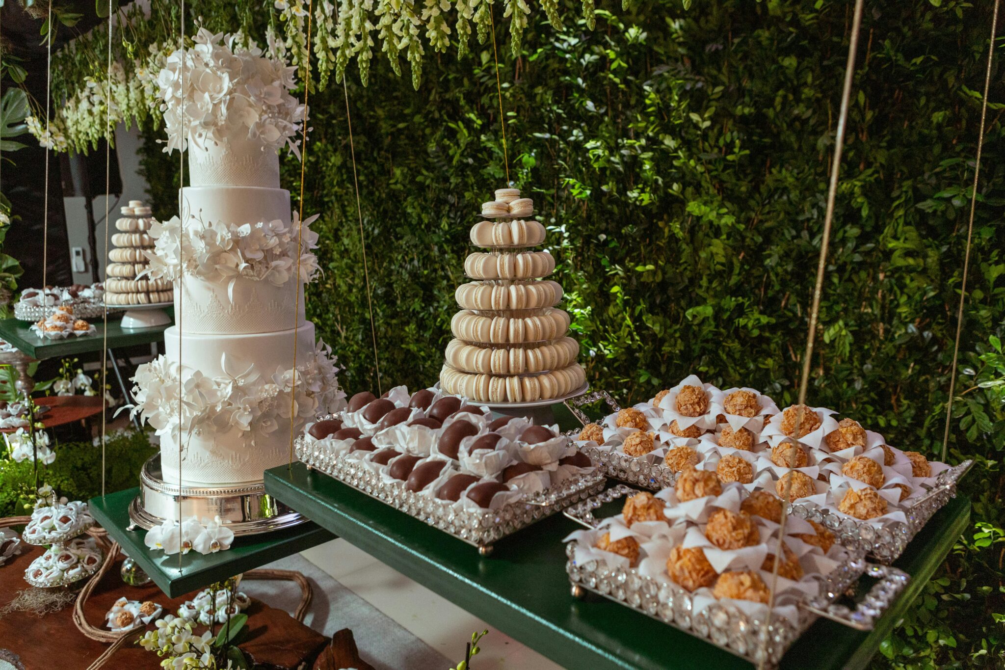 How Personalised Dessert Tables Are Making Weddings Sweeter Than Ever ...