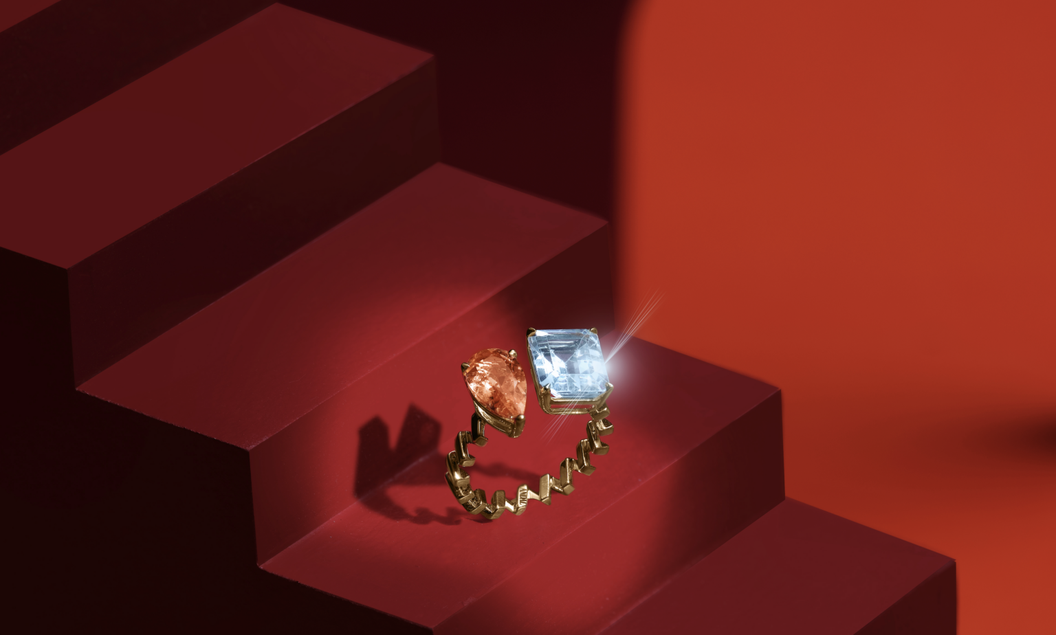 Your Complete Guide To Toi Et Moi Engagement Rings, And 10 Best Designs ...